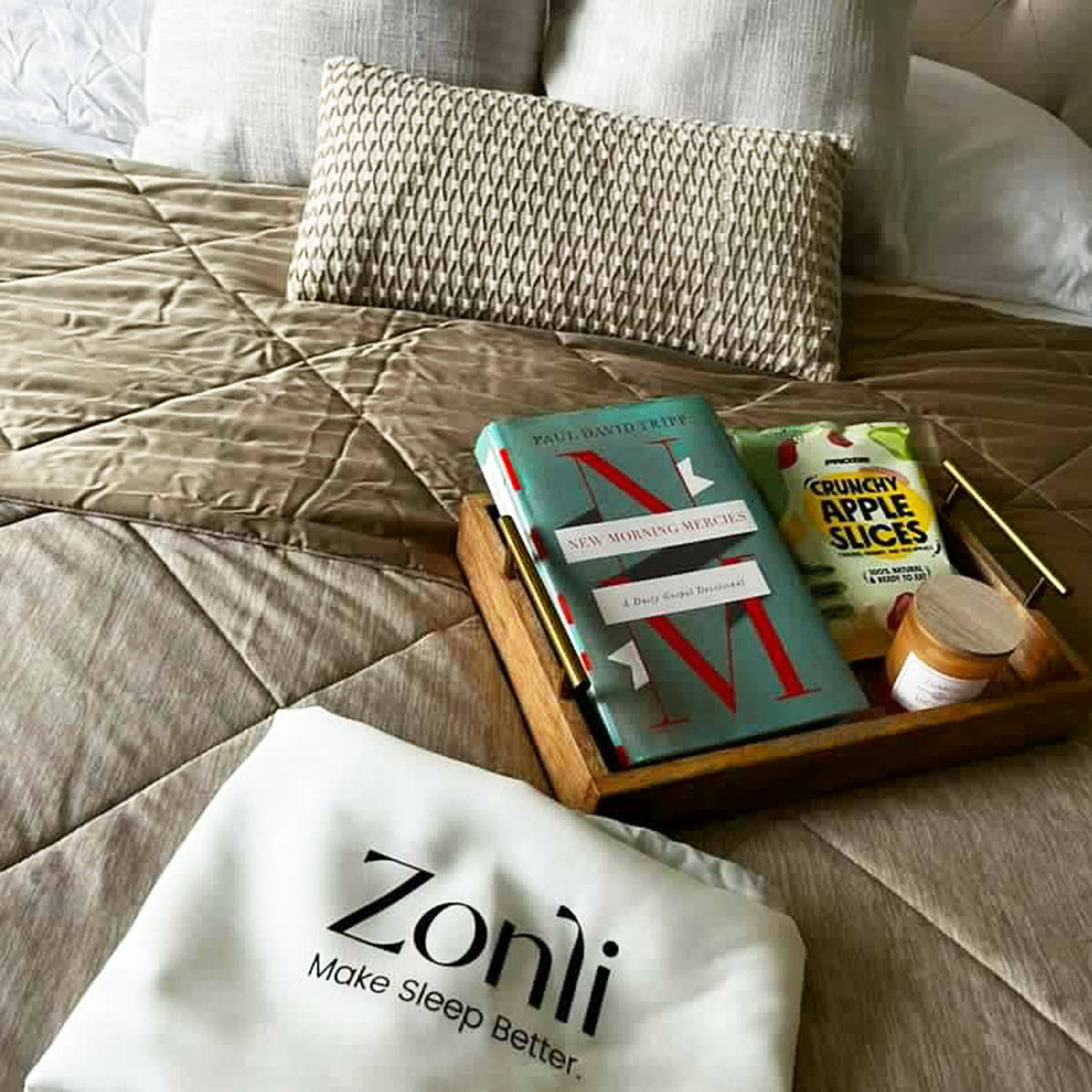 ZonLi Luxury Bamboo & Chillmax Dual-sided Lightweight Cooling Comforter ...