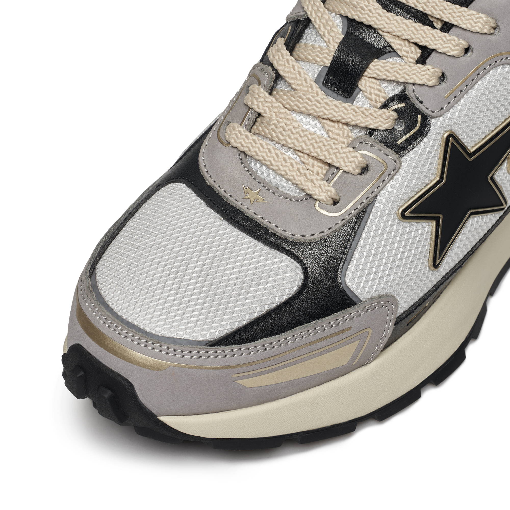 近未来的なデザインのCROSS STAが登場 | bape.com 近未来的なデザインのCROSS STAが登場 | bape.com