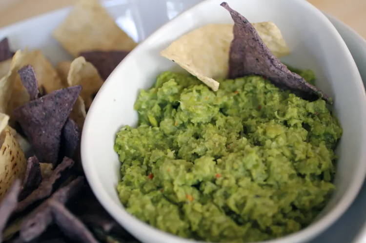 Sweet Pea Mockamole Recipe - Calivirgin