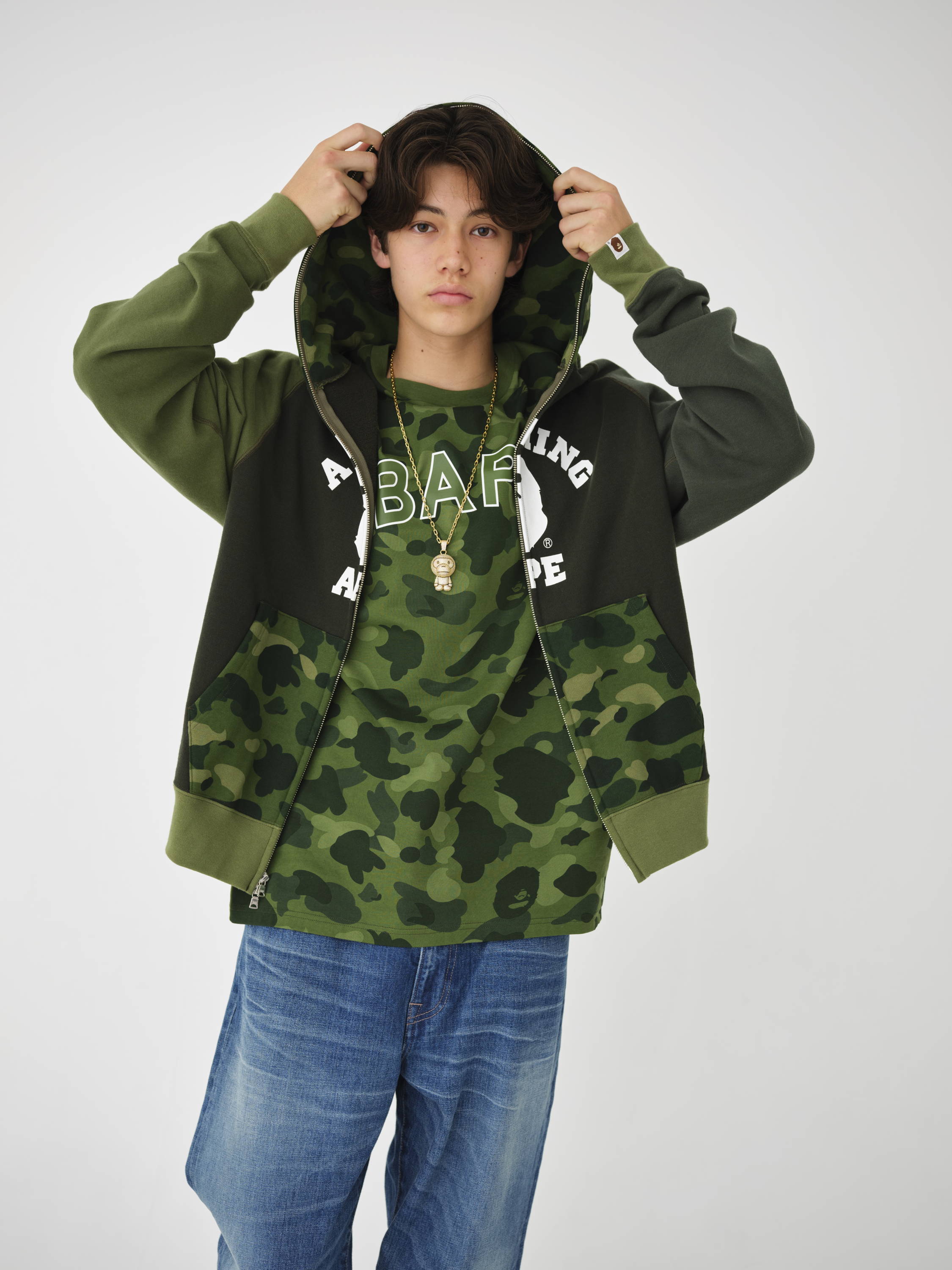 A BATHING APE® 2022 AUTUMN / WINTER COLLECTION MENS SEASON A BATHING APE® 2022 AUTUMN / WINTER COLLECTION MENS SEASON