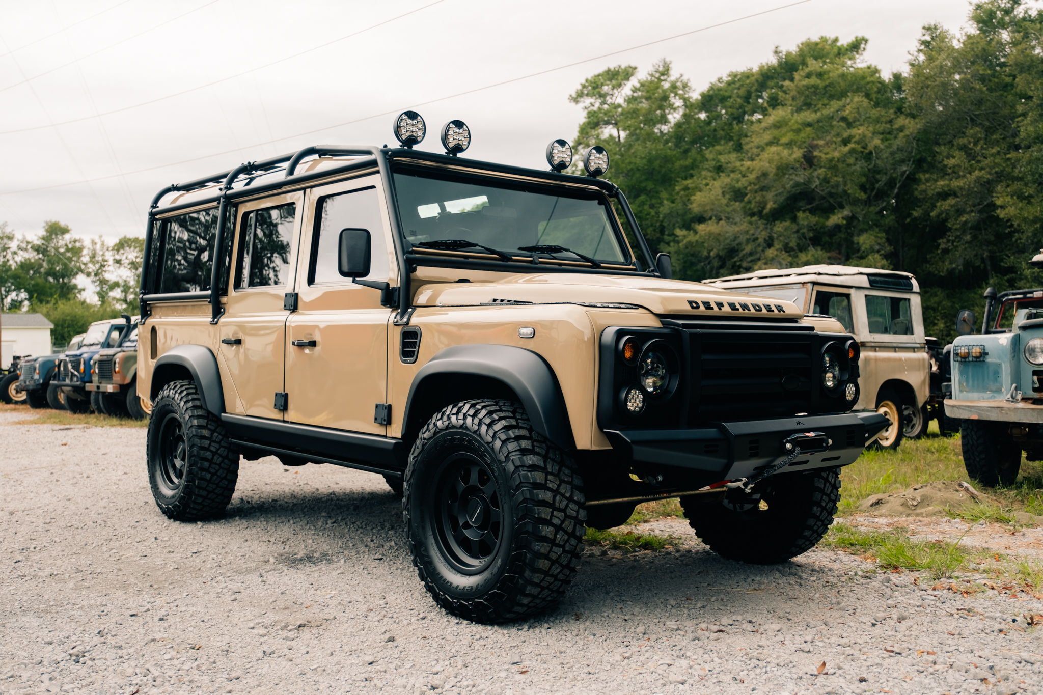 Defender 110 Nashville – DriveHIMALAYA