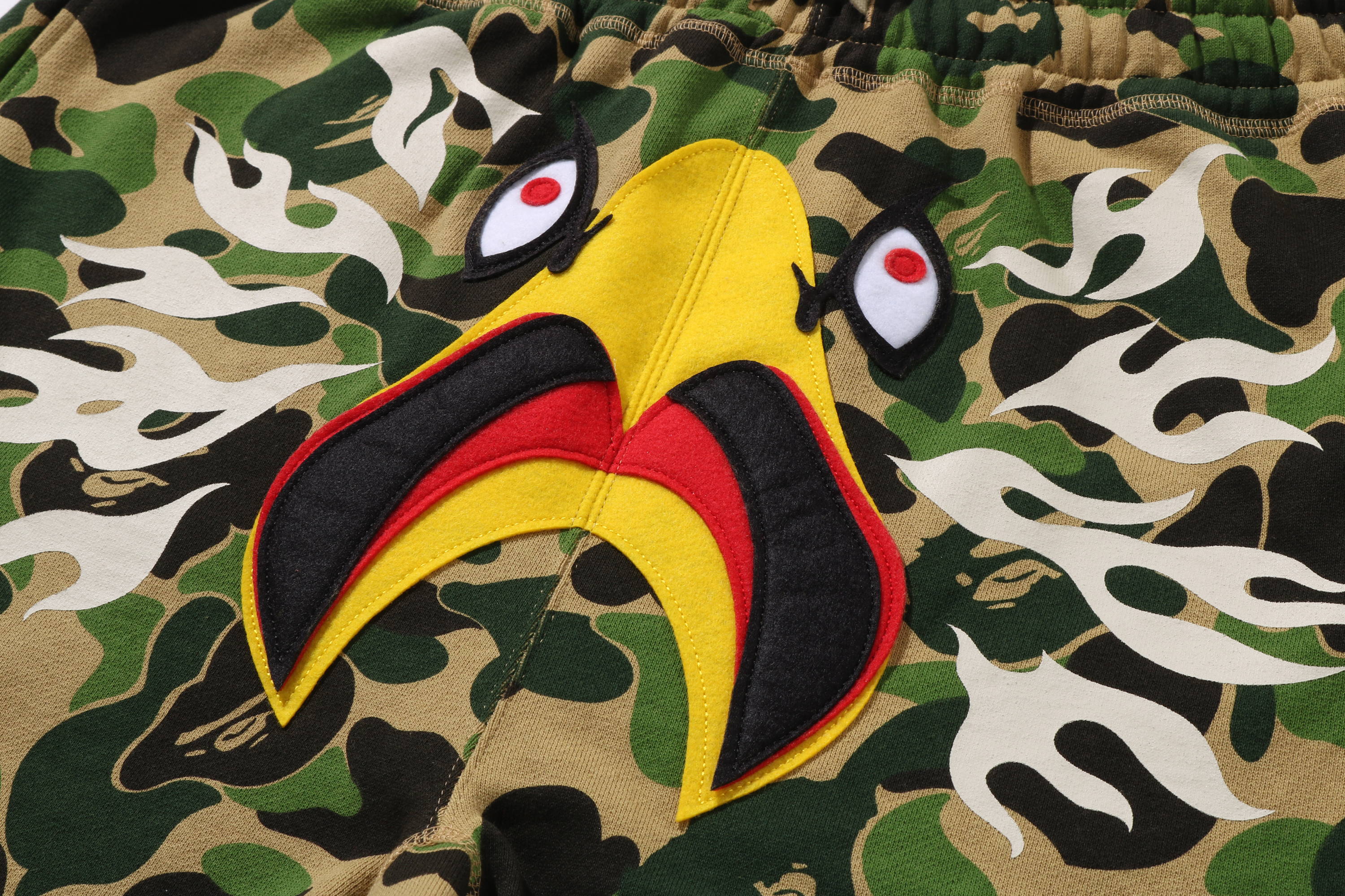 A BATHING APE® x READYMADE | bape.com A BATHING APE® x READYMADE | bape.com