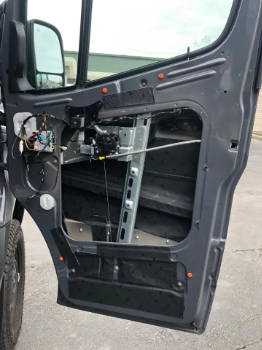 Mercedes-Benz Sound Deadening: Customer Garage - Second Skin Audio